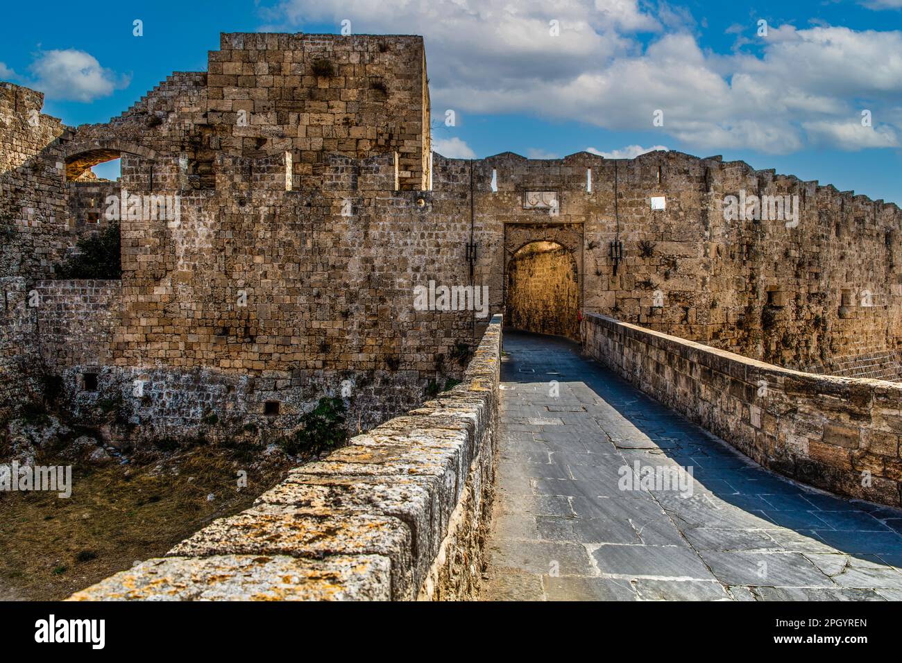City gate, city wall up to 12 metres thick with gates enclosing the ...