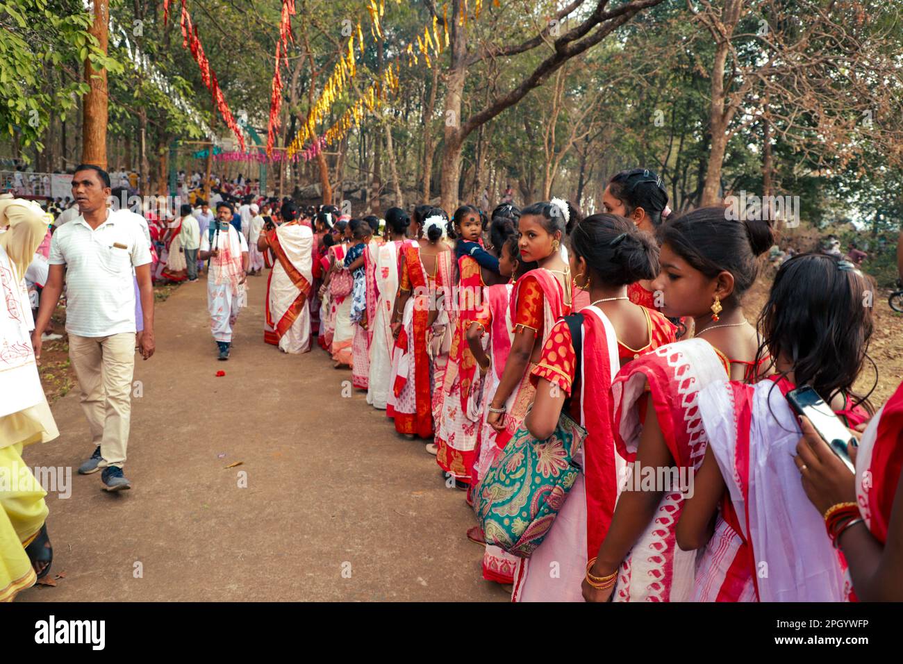 Bhumij tribe hi-res stock photography and images - Alamy