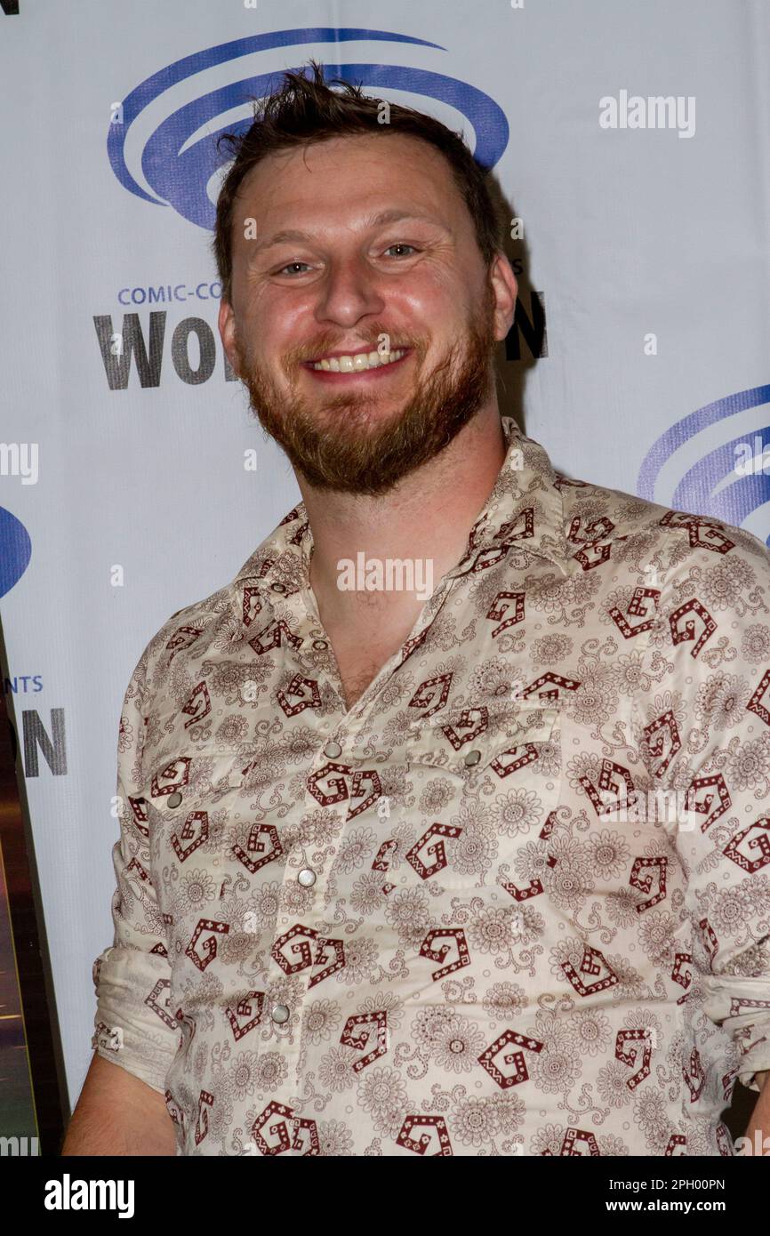 Visual supervisior hi-res stock photography and images - Alamy