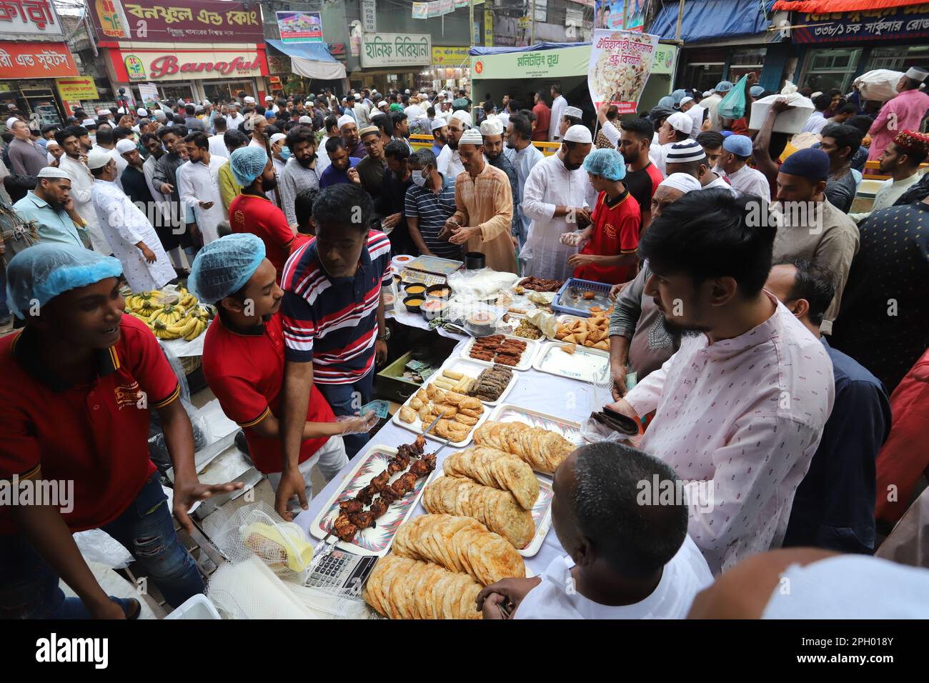 Muslims thronged the street outside Shahi Mosque in Old Dhaka’s ...