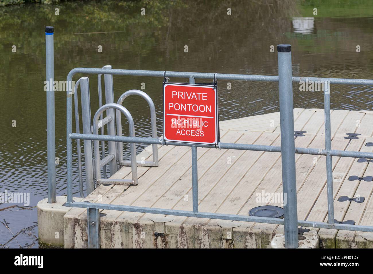 A Private Pontoon no public access sign on a canal potoon Stock Photo ...