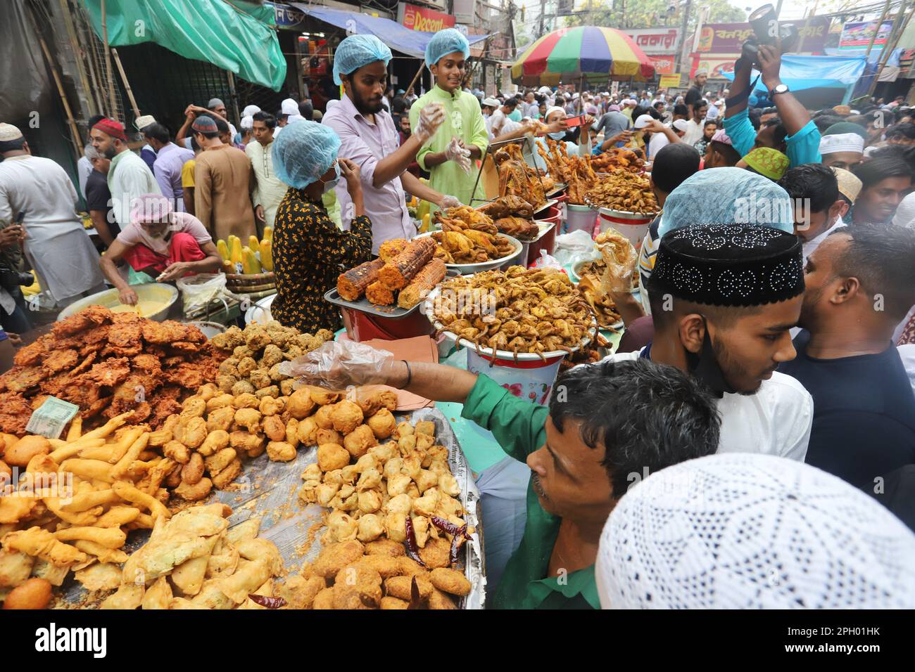 Muslims thronged the street outside Shahi Mosque in Old Dhaka’s ...