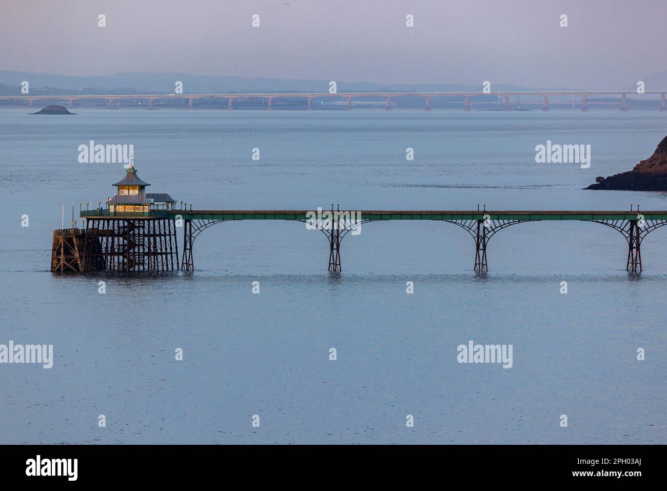 Pier and Second Severn Crossing Stock Photo - Alamy