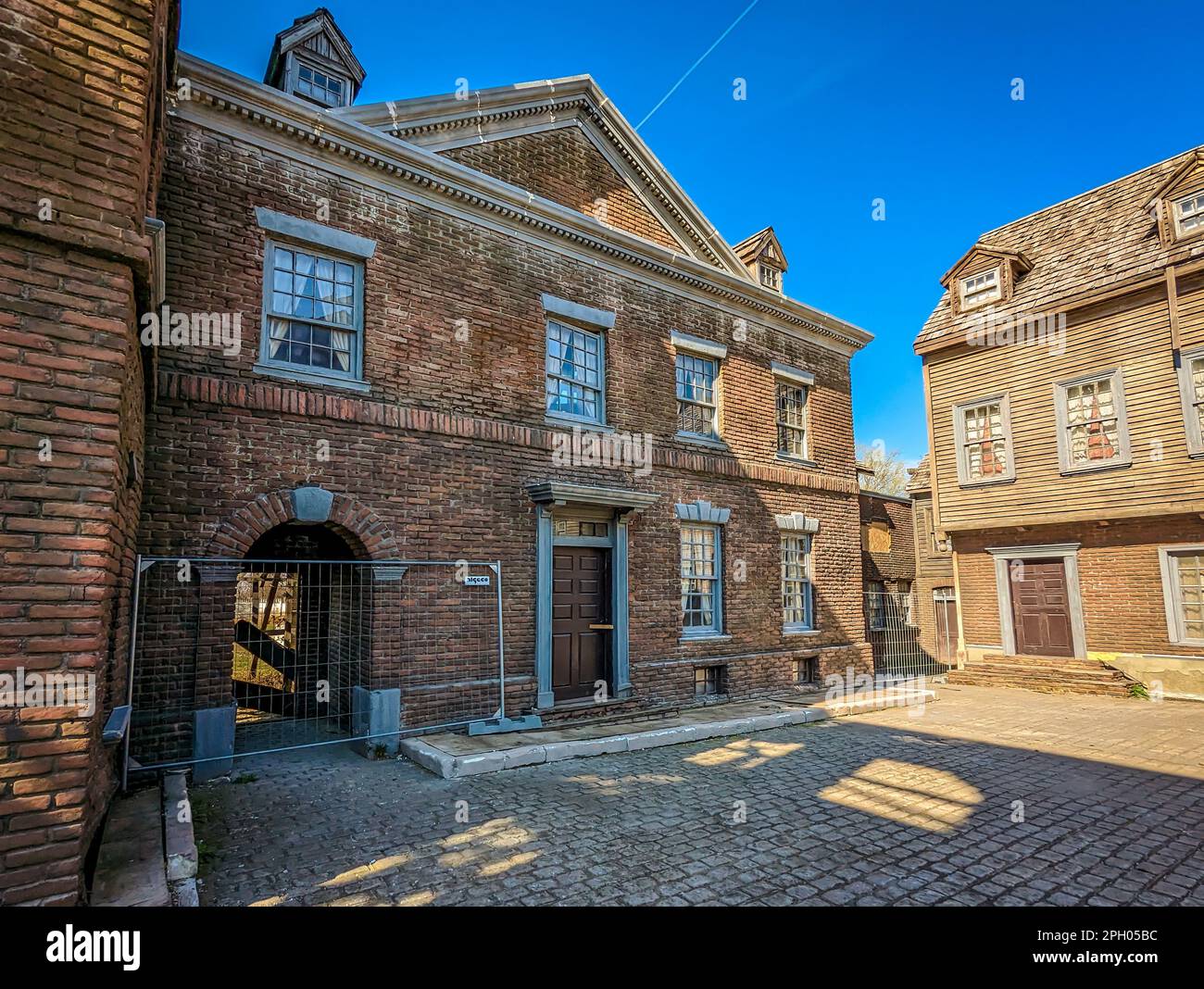 Wednesday netflix jericho hi-res stock photography and images - Alamy