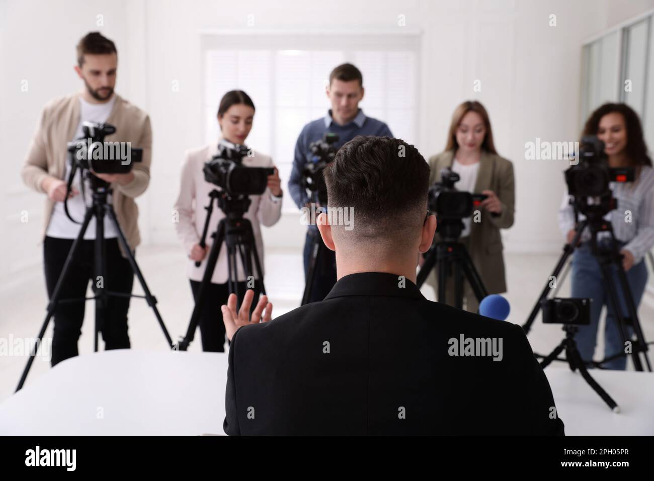 Female politician back view hi-res stock photography and images - Alamy