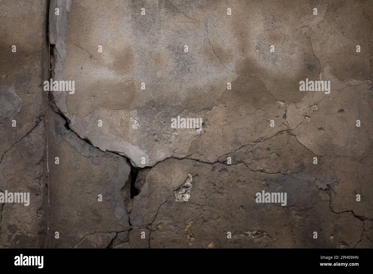 Large cracks on side of building after strong earthquake Stock Photo ...