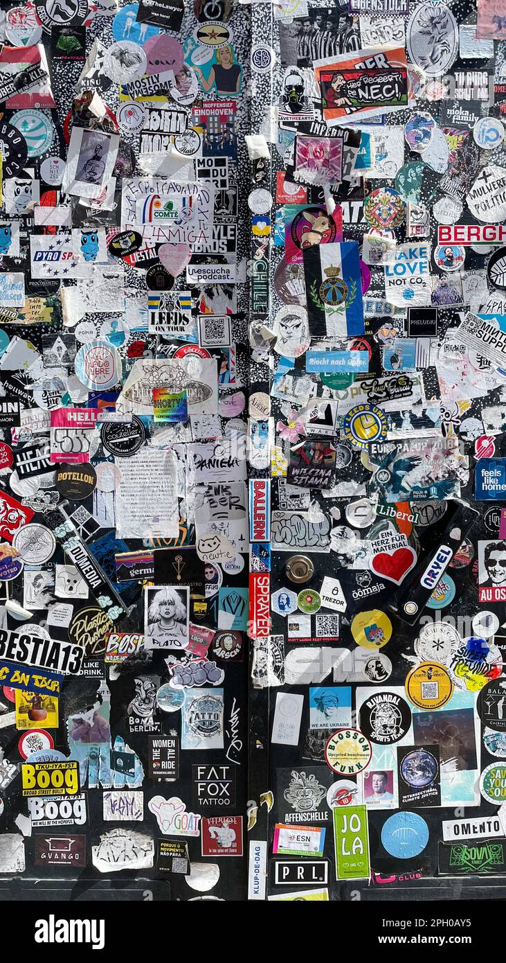 Sticker wall texture hi-res stock photography and images - Alamy
