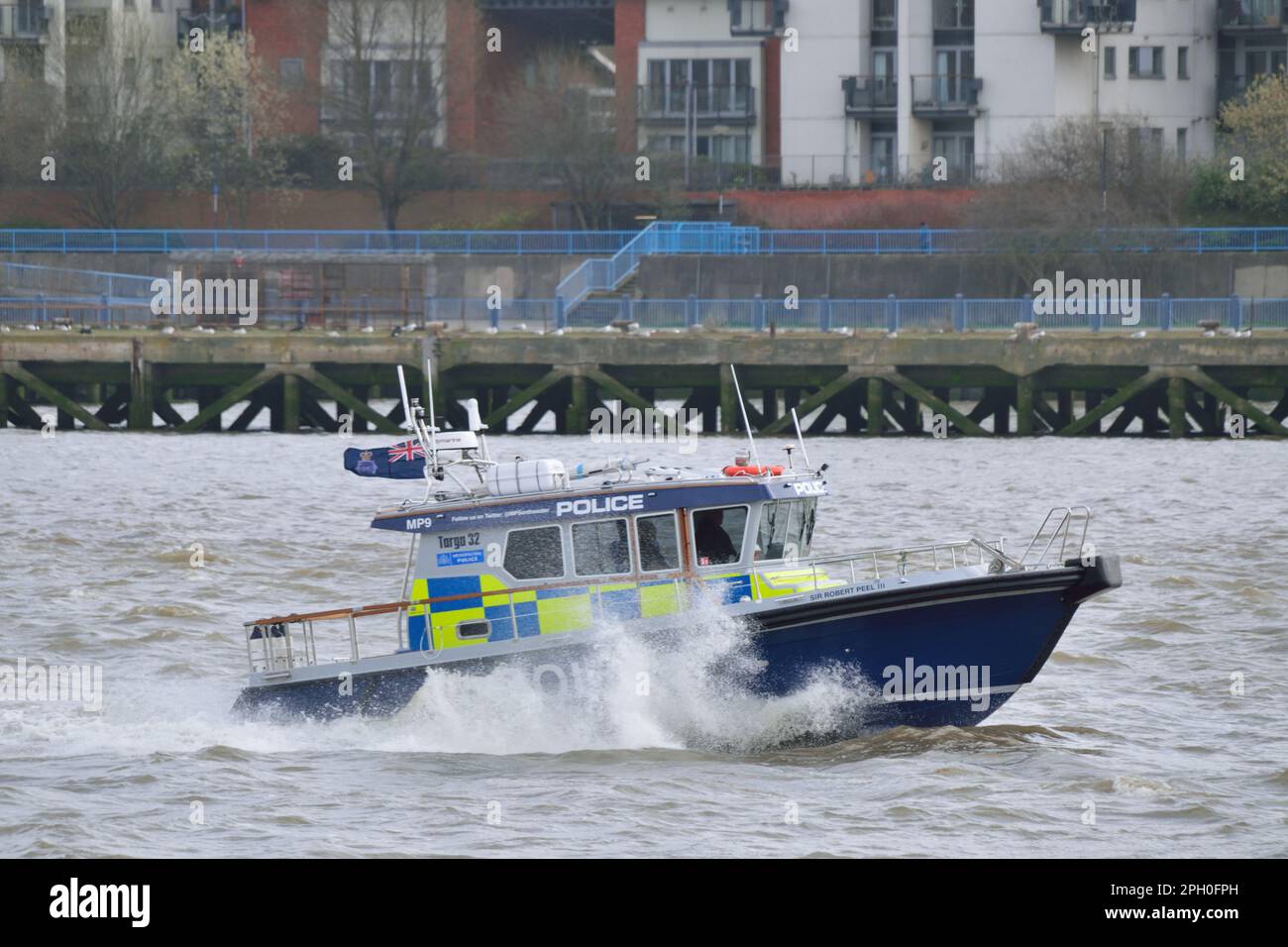 River thames police boat hi-res stock photography and images - Alamy