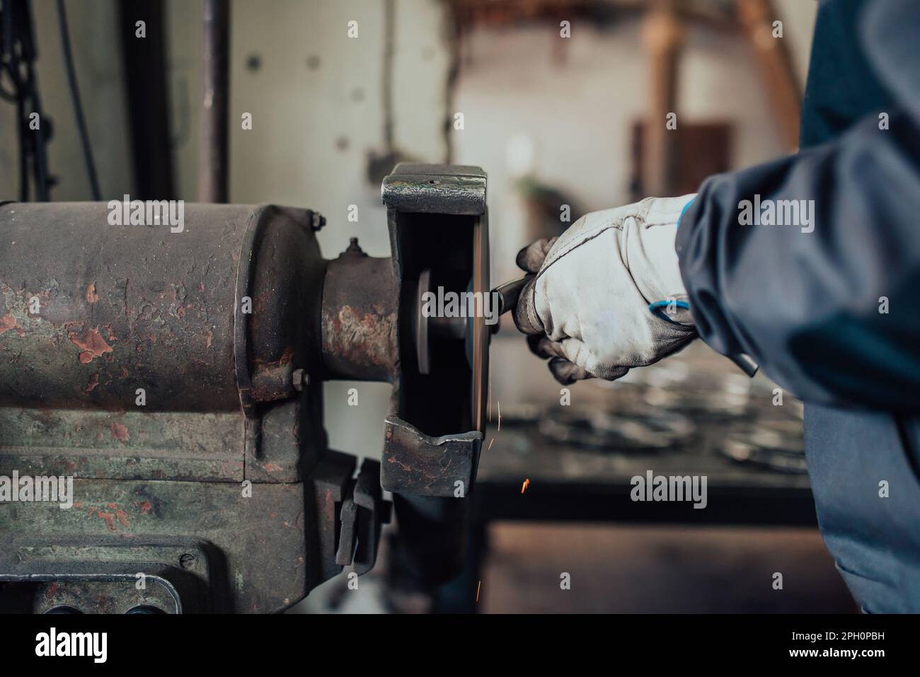 Safety work welding grinding iron hi-res stock photography and images ...