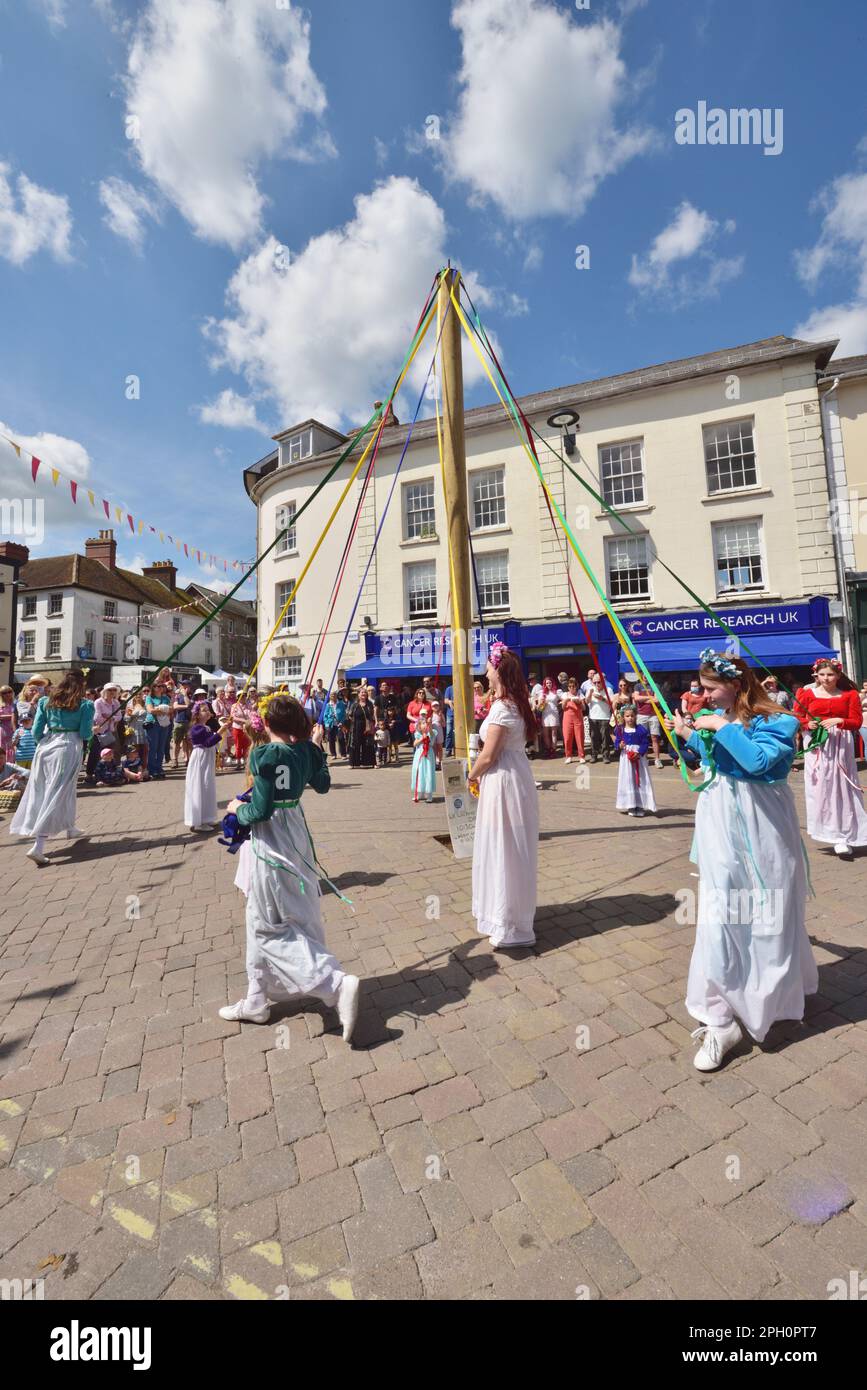 Shaftesbury dance group Steps in Time perform a traditional maypole ...