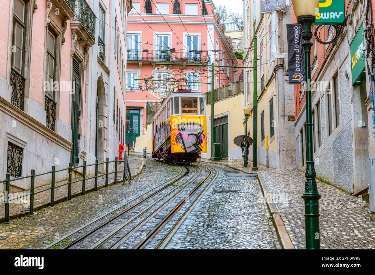 Gloria funicular hi-res stock photography and images - Alamy