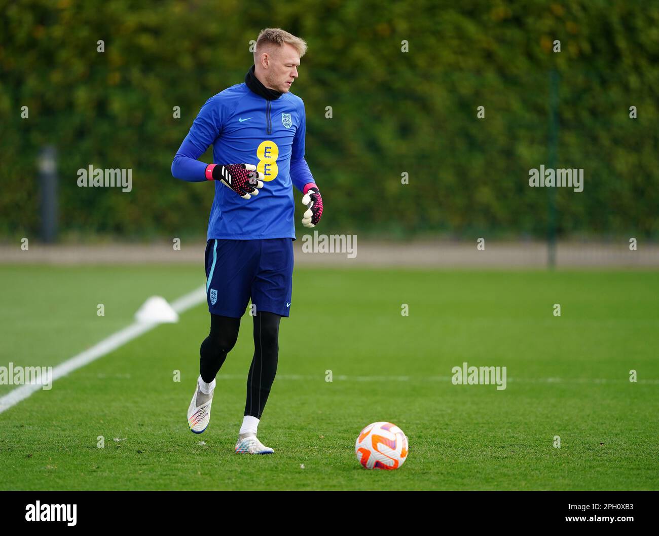 Aaron ramsdale england training hi-res stock photography and images - Alamy
