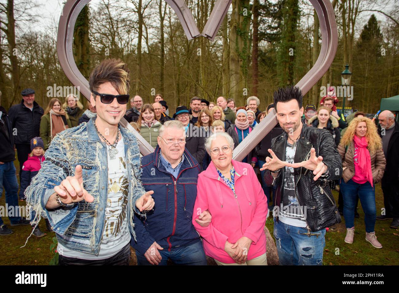 25 March 2023, Schleswig-Holstein, Preetz: The magician duo Christian ...