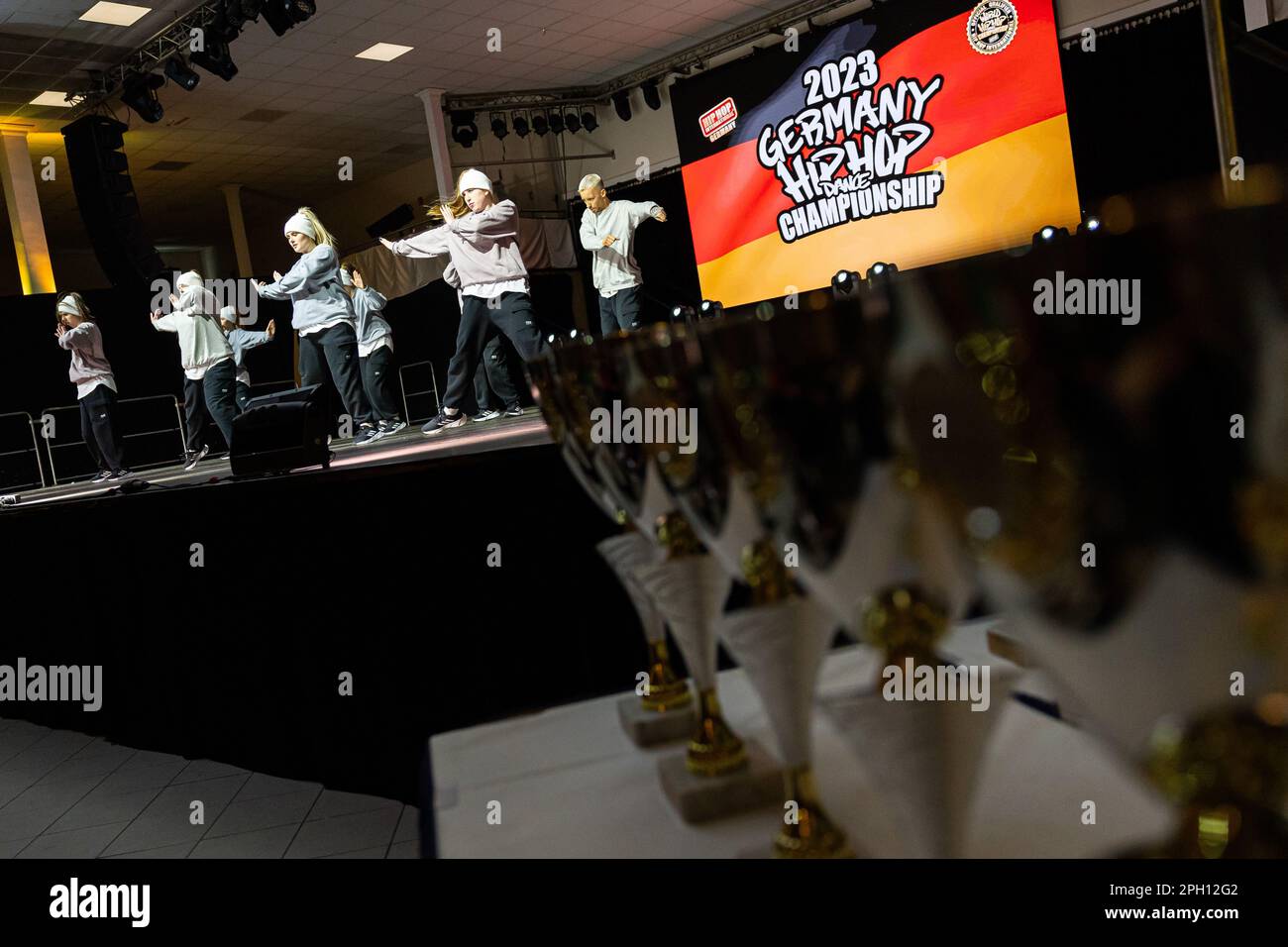 25 March 2023, Lower Saxony, Hanover: Members of the group "The B. King ...