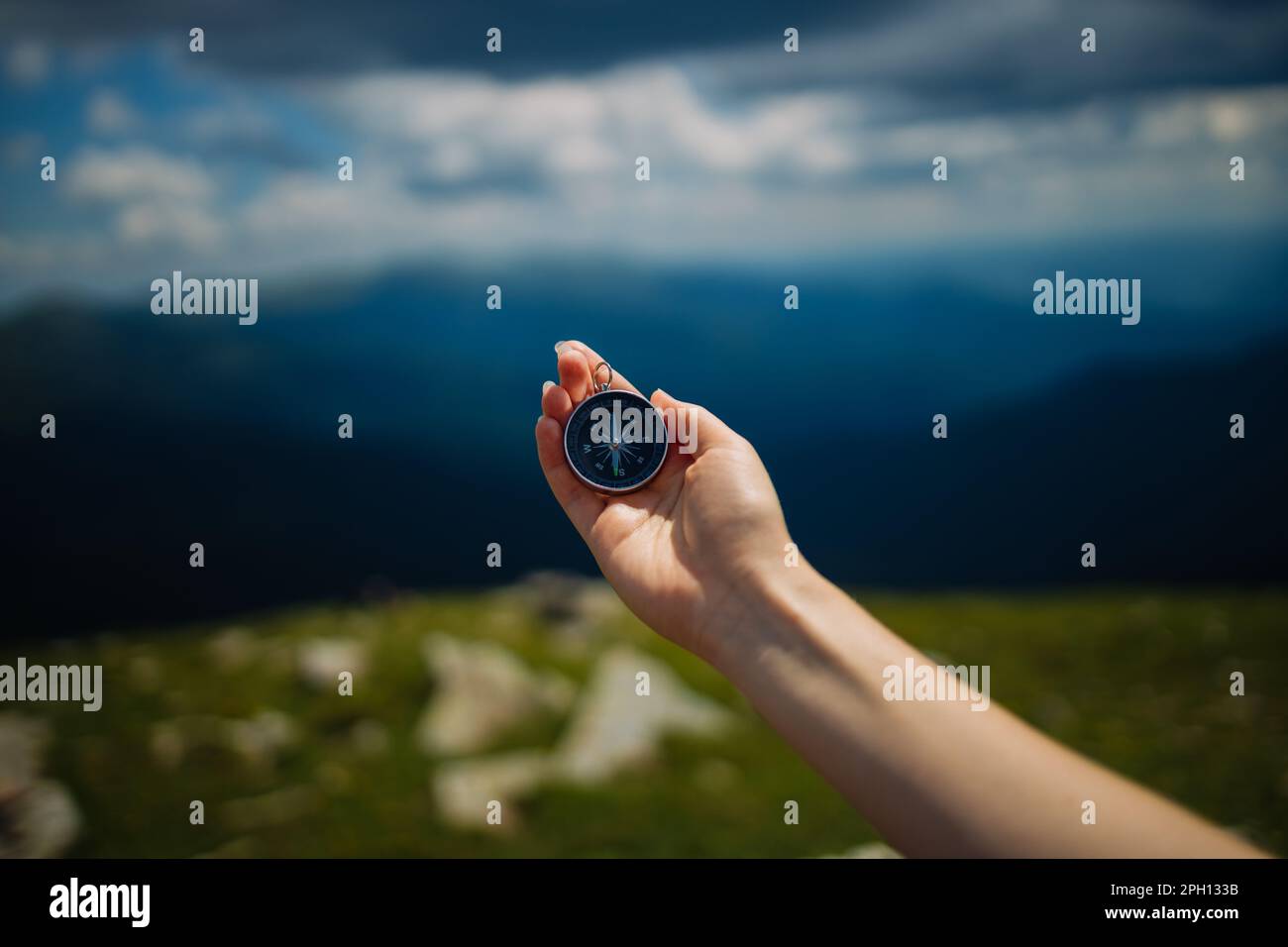 Hand held compass hi-res stock photography and images - Alamy