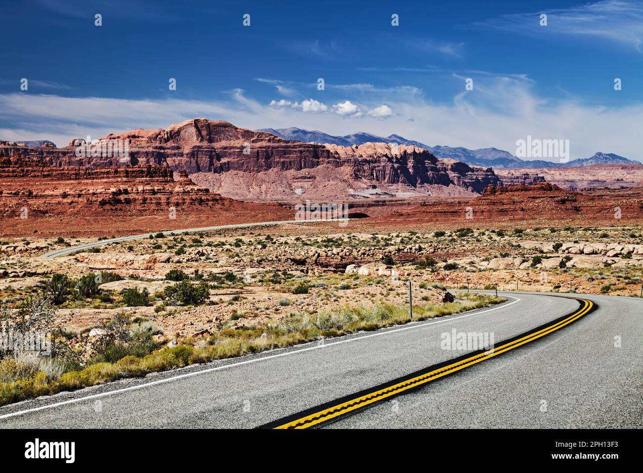 American Southwest landscape, Glen Canyon, highway 95, Utah, USA Stock ...