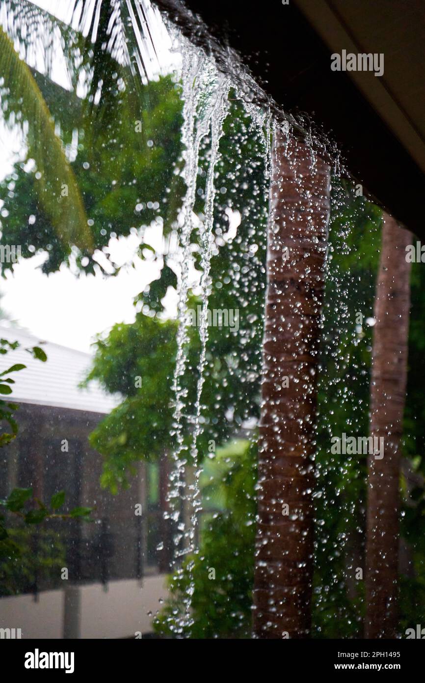 Rainwater falls from gutter house hi-res stock photography and images ...