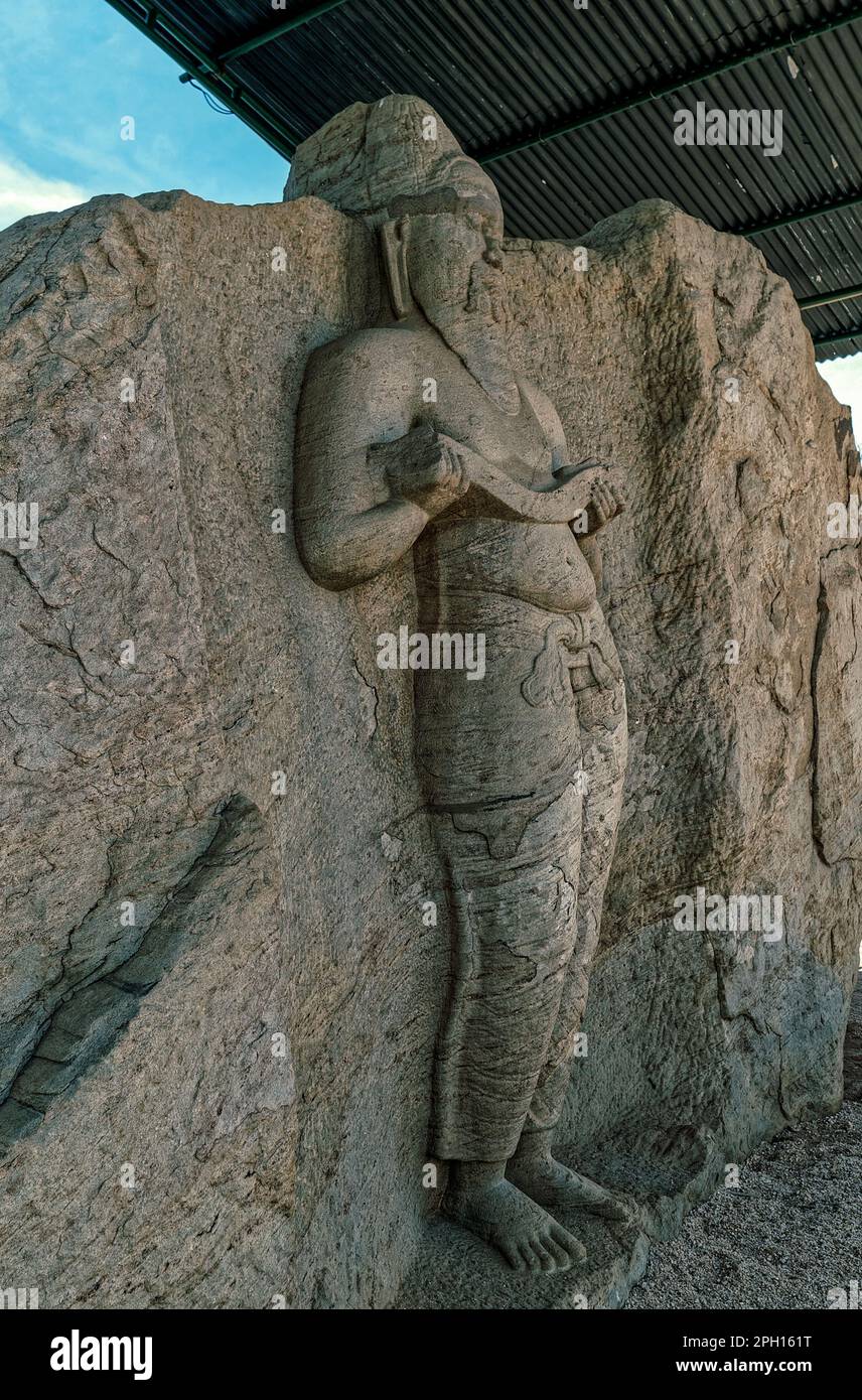 Statue king parakramabahu polonnaruwa sri hi-res stock photography and ...