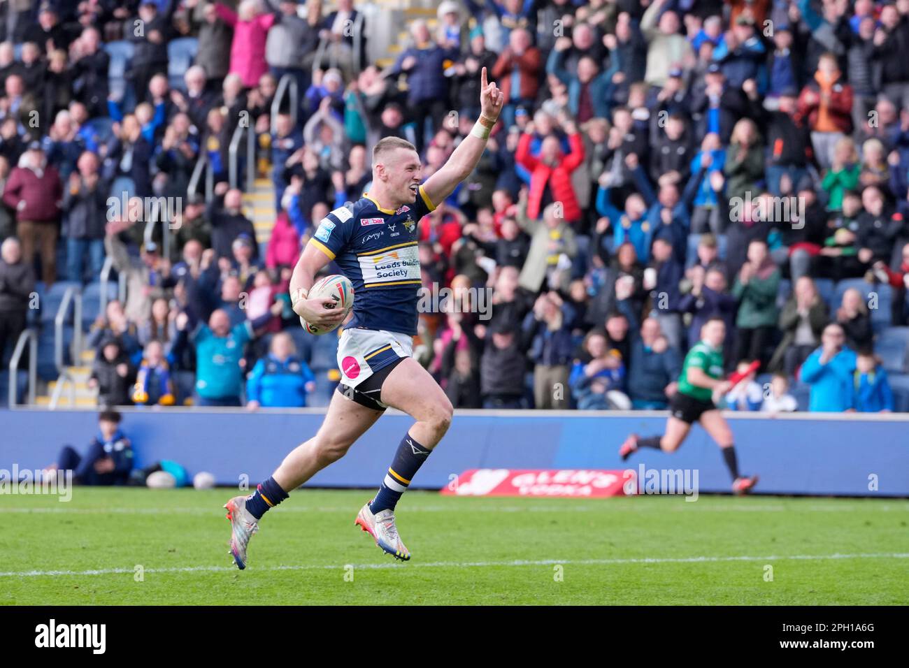 Harry Newman #3 of Leeds Rhinos breaks away to score a try during the ... Harry Newman #3 of Leeds Rhinos breaks away to score a try during the ...
