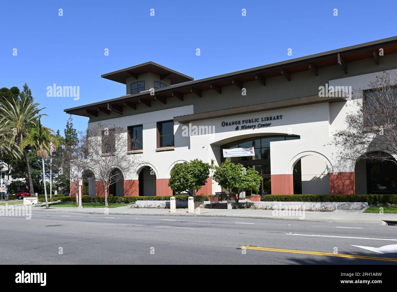 ORANGE, CALIFORNIA - 24 MAR 2023: The Orange Public Library and ...