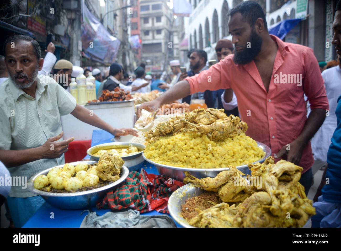 Bangladeshifoodmarket hi-res stock photography and images - Alamy