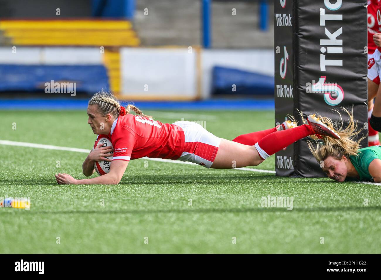 Hannah jones wales hi-res stock photography and images - Alamy