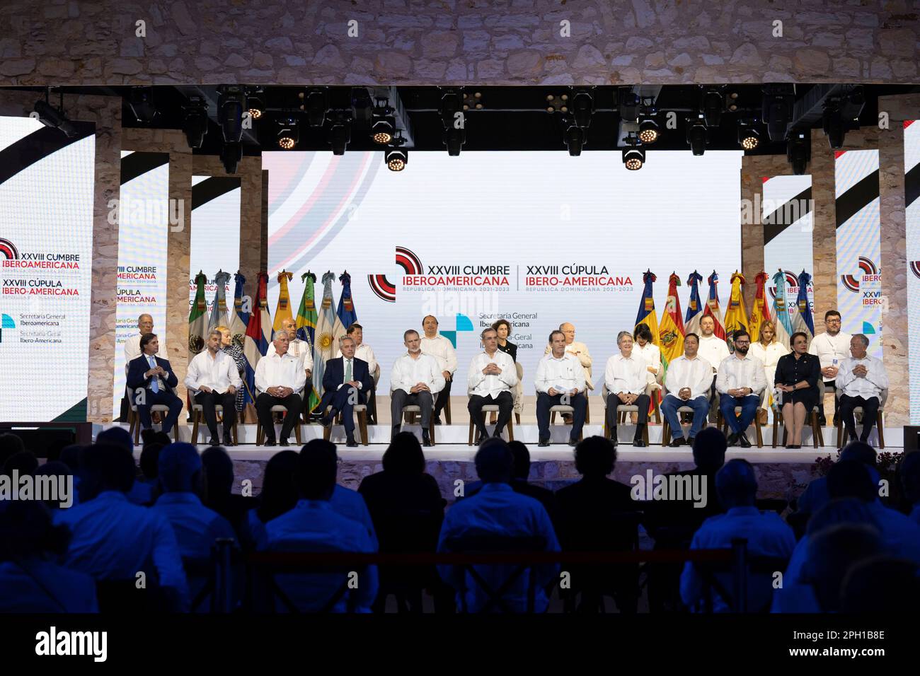 The King of Spain Felipe VI (2l): the President of the Dominican ...