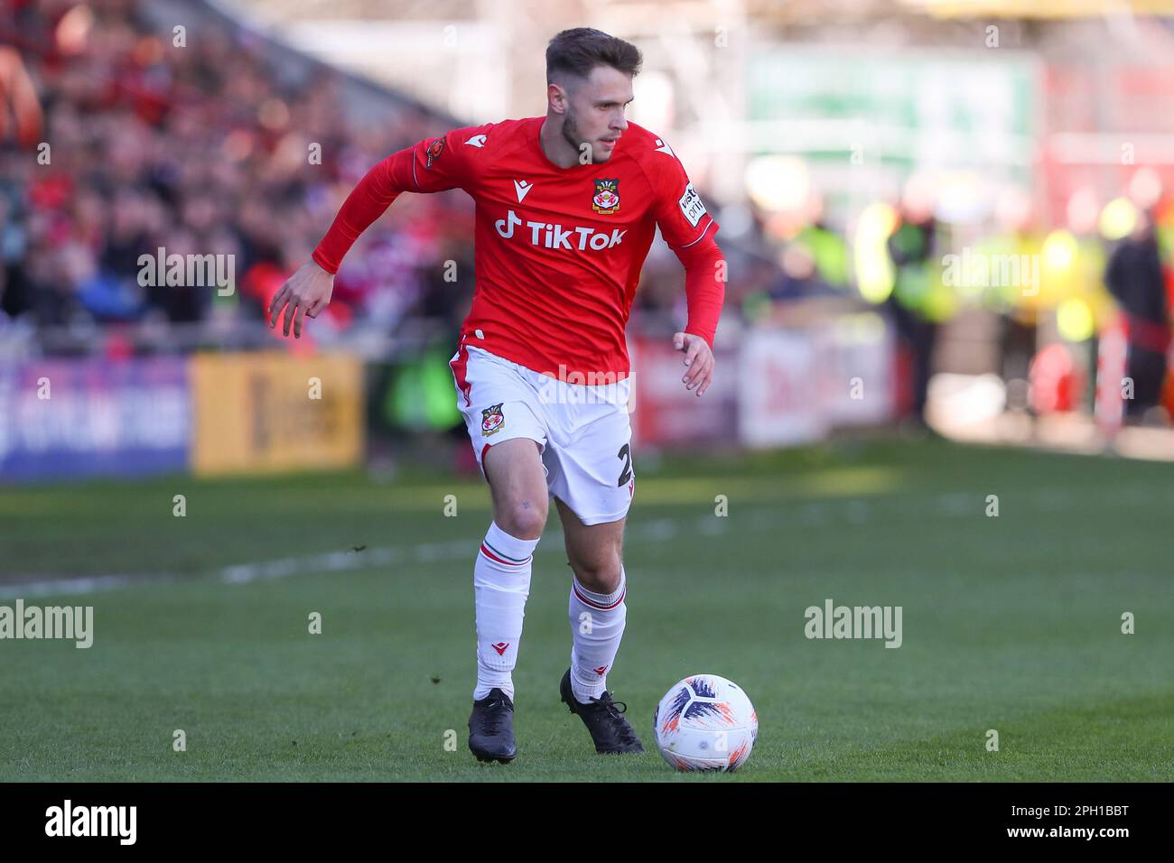 Ryan Barnett #29 of Wrexham in action during the Vanarama National ...