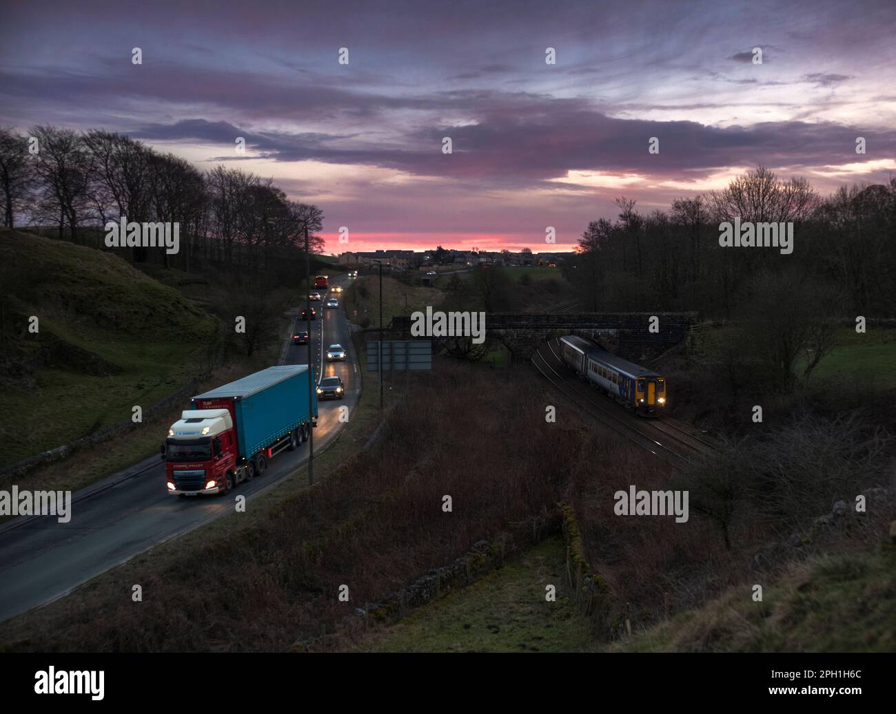 Northern rail class 156 sprinter train about to enter Barmoor Clough ...