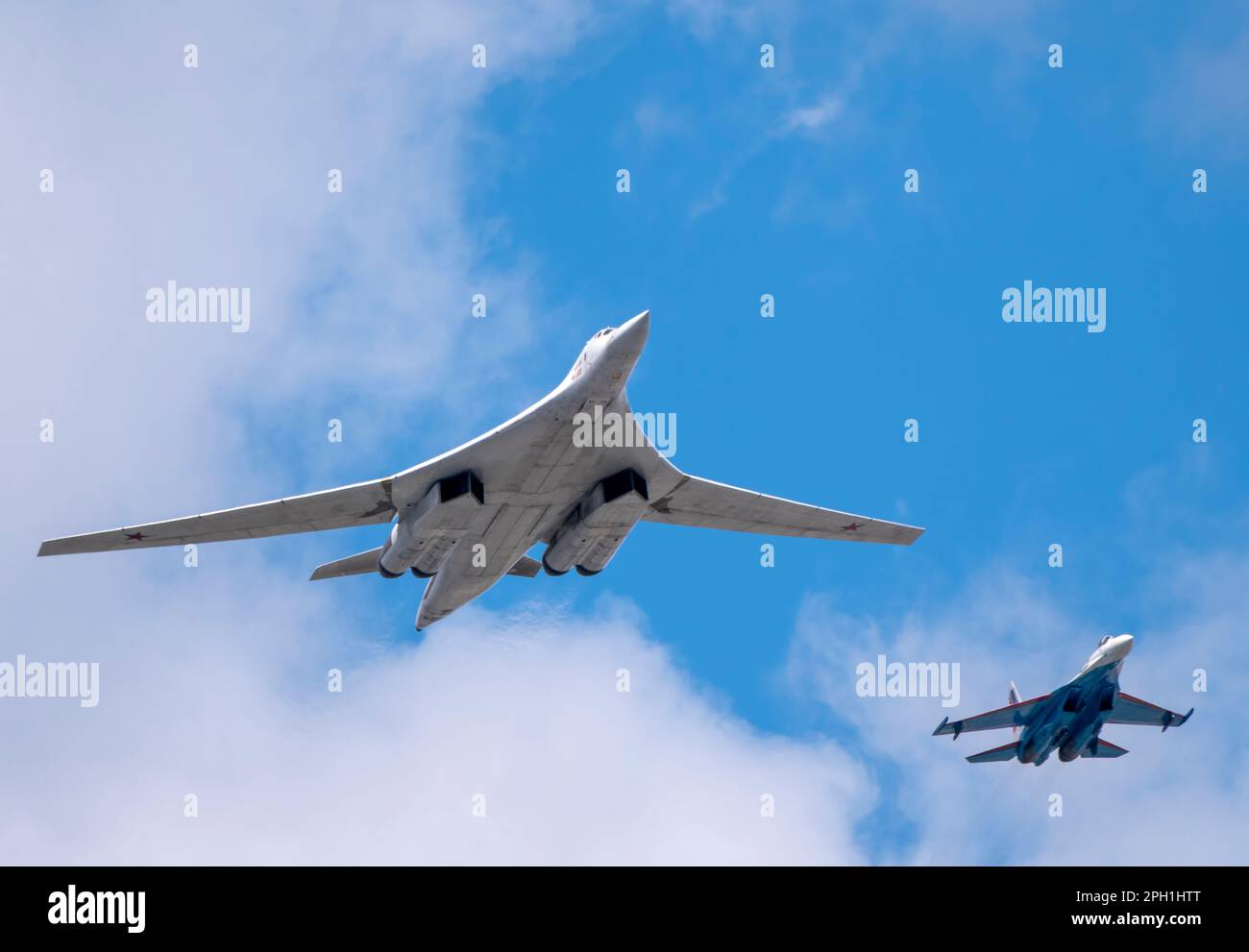 B1 Lancer Vs Tu 160