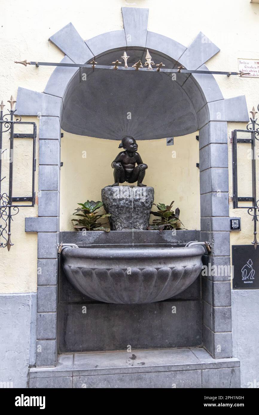 BRUSSELS, BELGIUM-DECEMBER 26, 2022: Jeanneke Pis (pissing girl, peeing ...
