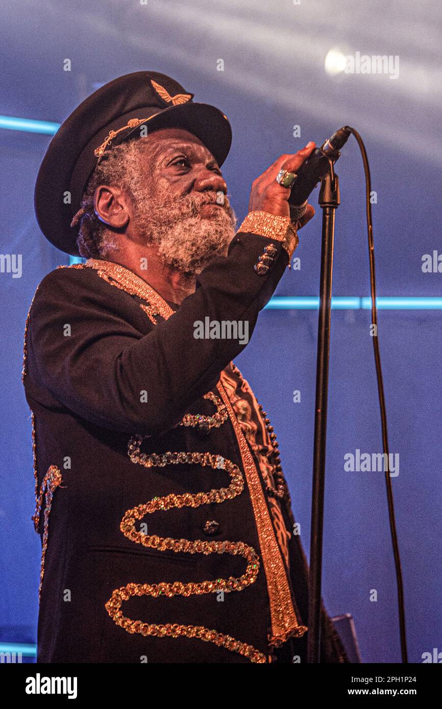Mcanuff hi-res stock photography and images - Alamy