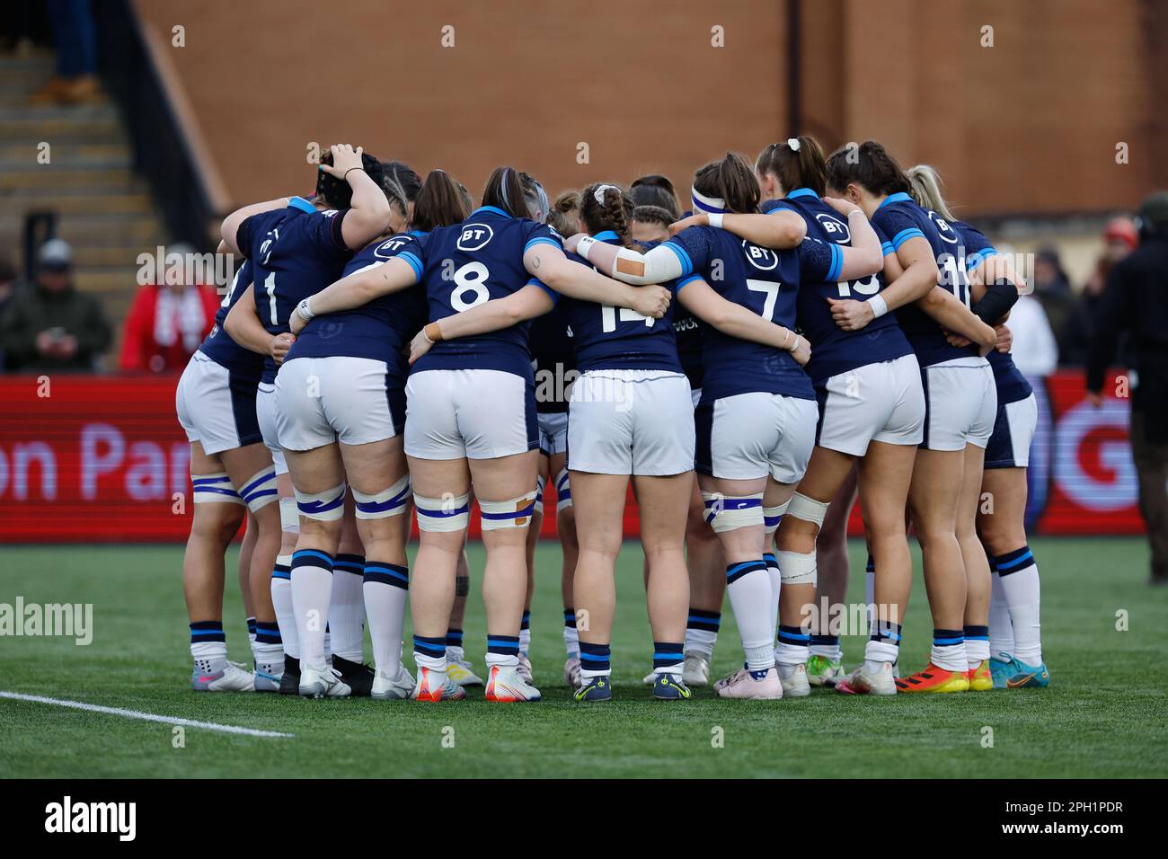 England rugby team huddle hi-res stock photography and images - Alamy