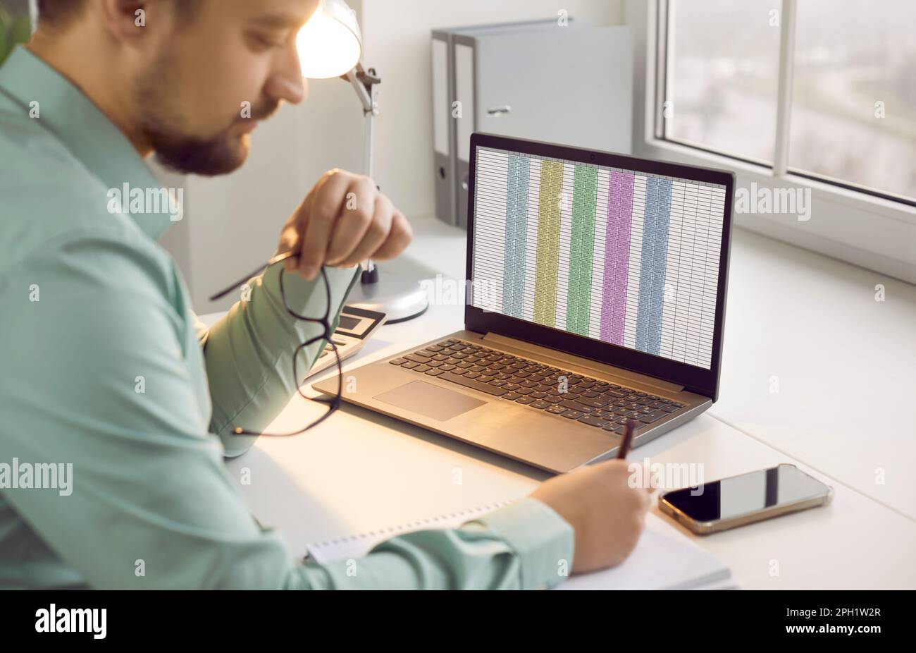 Writing tables hi-res stock photography and images - Alamy