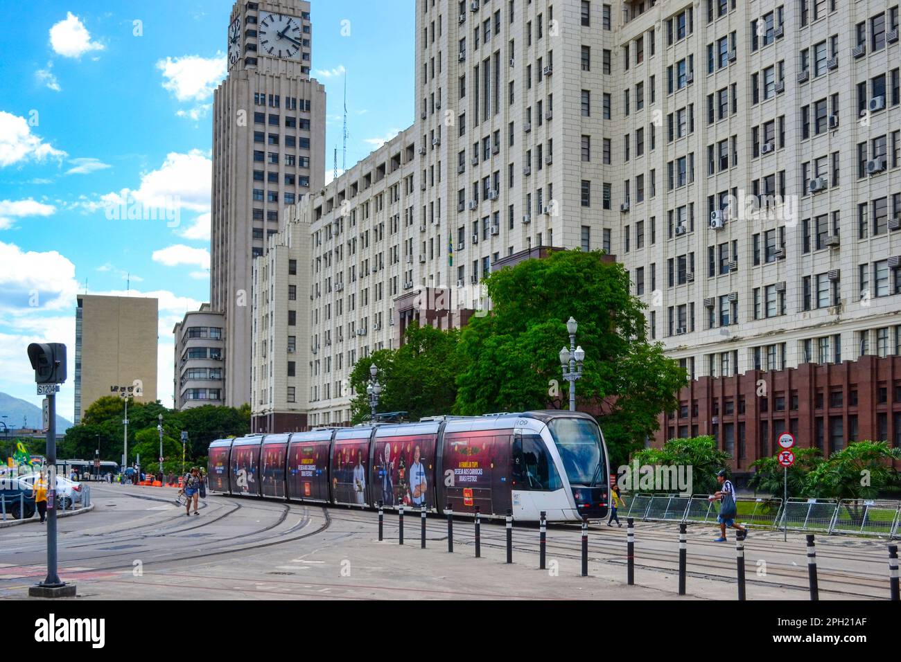 Public lightrail tramway hi-res stock photography and images - Alamy