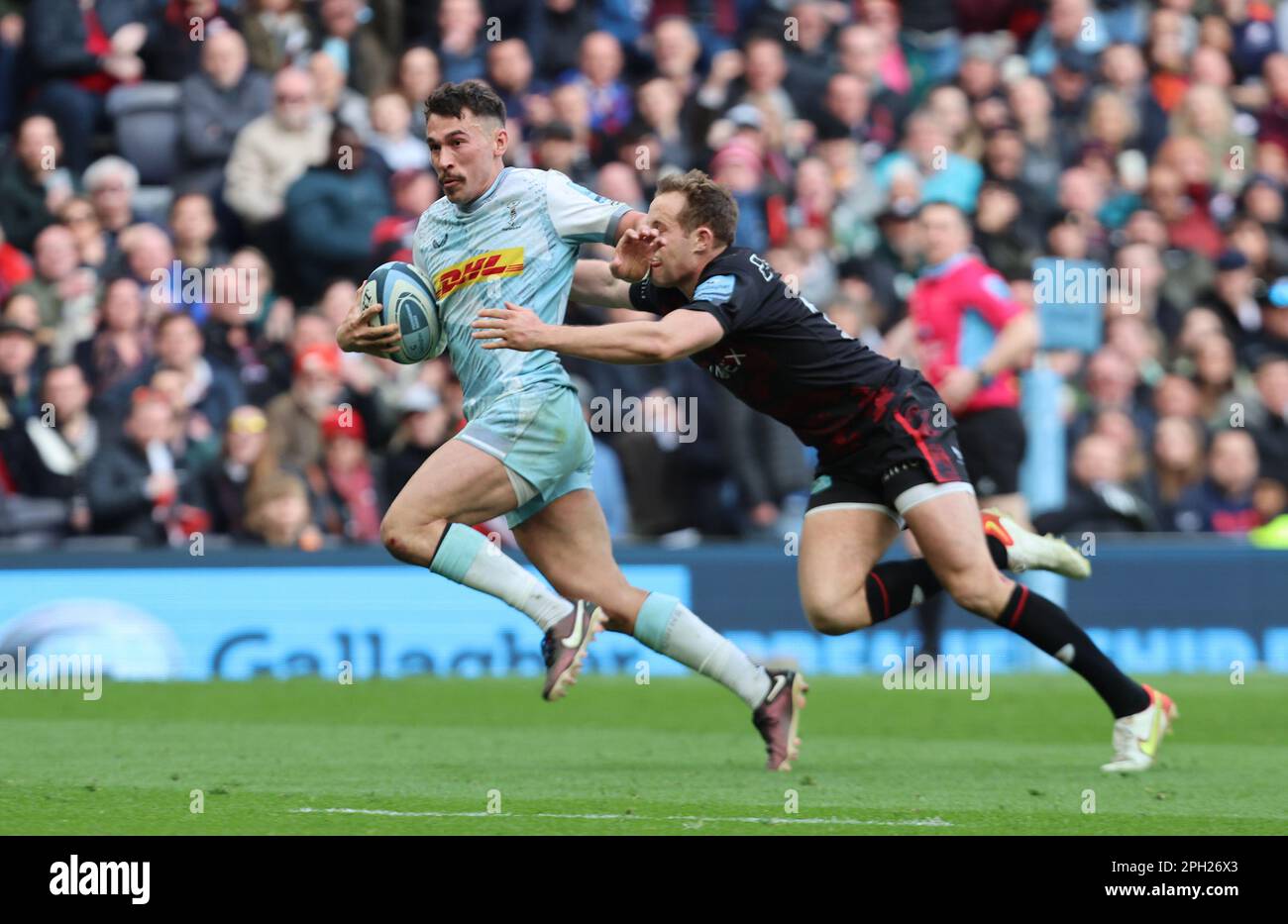 London, UK. 25th Mar, 2023. Nick David of Harlequins beats Max Malin of ...
