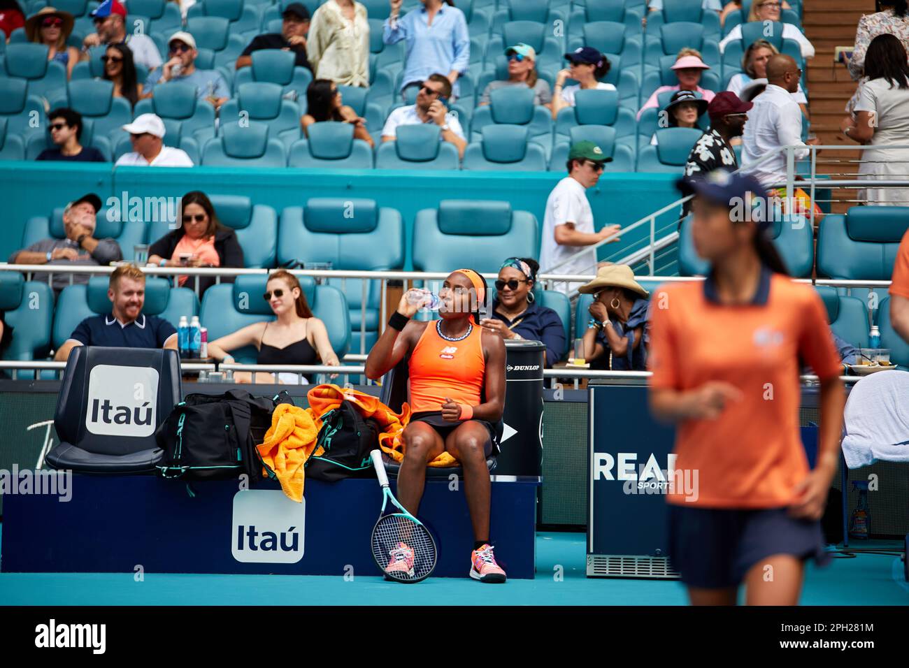 Miami Gardens, FL, USA. 25th March 2023. [WTA] [27] A. Potapova vs [6] C. Gauff (USA) during the ...