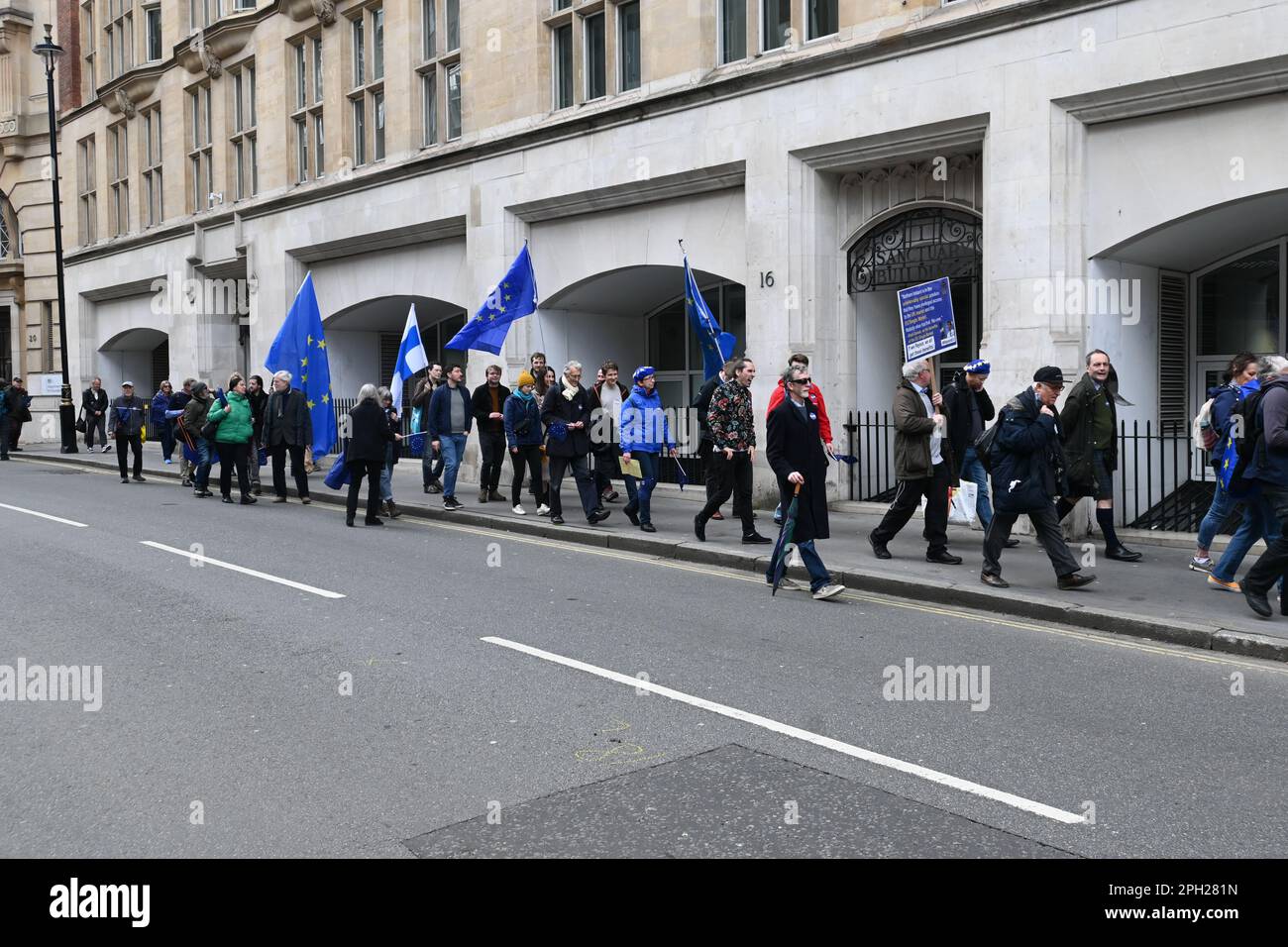 Parliament square, London, UK. 25th Mar, 2023. Pro-EU European ...