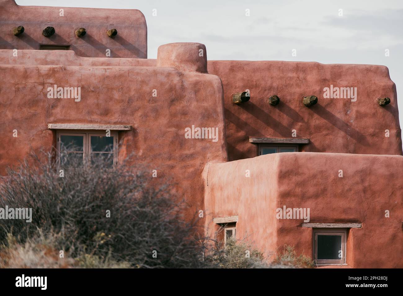 An Adobe styled building inside the Petrified National Forest in ...