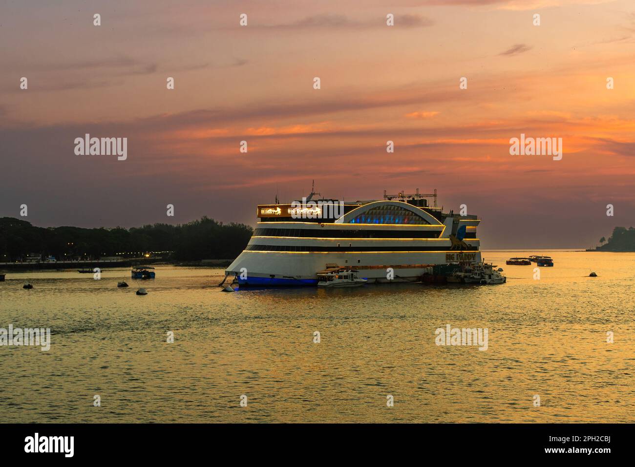 Panaji Goa India Oct 22 2022: Sunset time cruise View of the Atal Setu ...