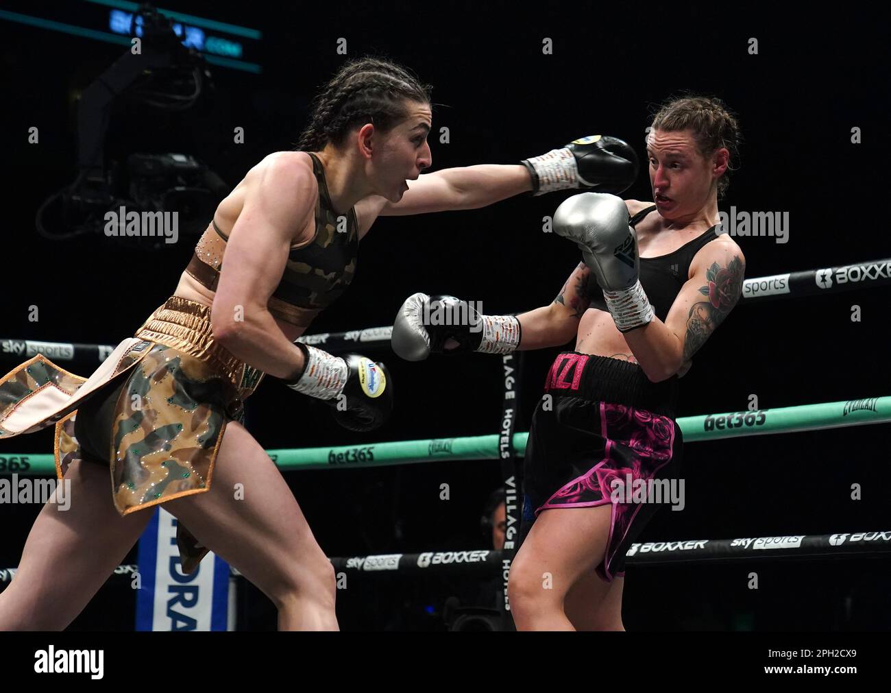 Karriss Artingstall (left) and Linzi Buczynskyj in the super ...