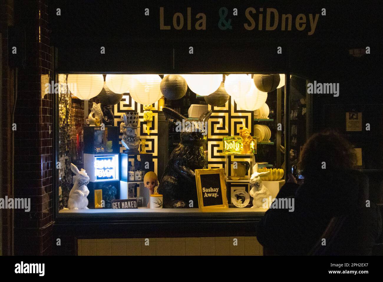Rye, East Sussex, UK. 25th Mar, 2023. A Rye good window wonderland ...