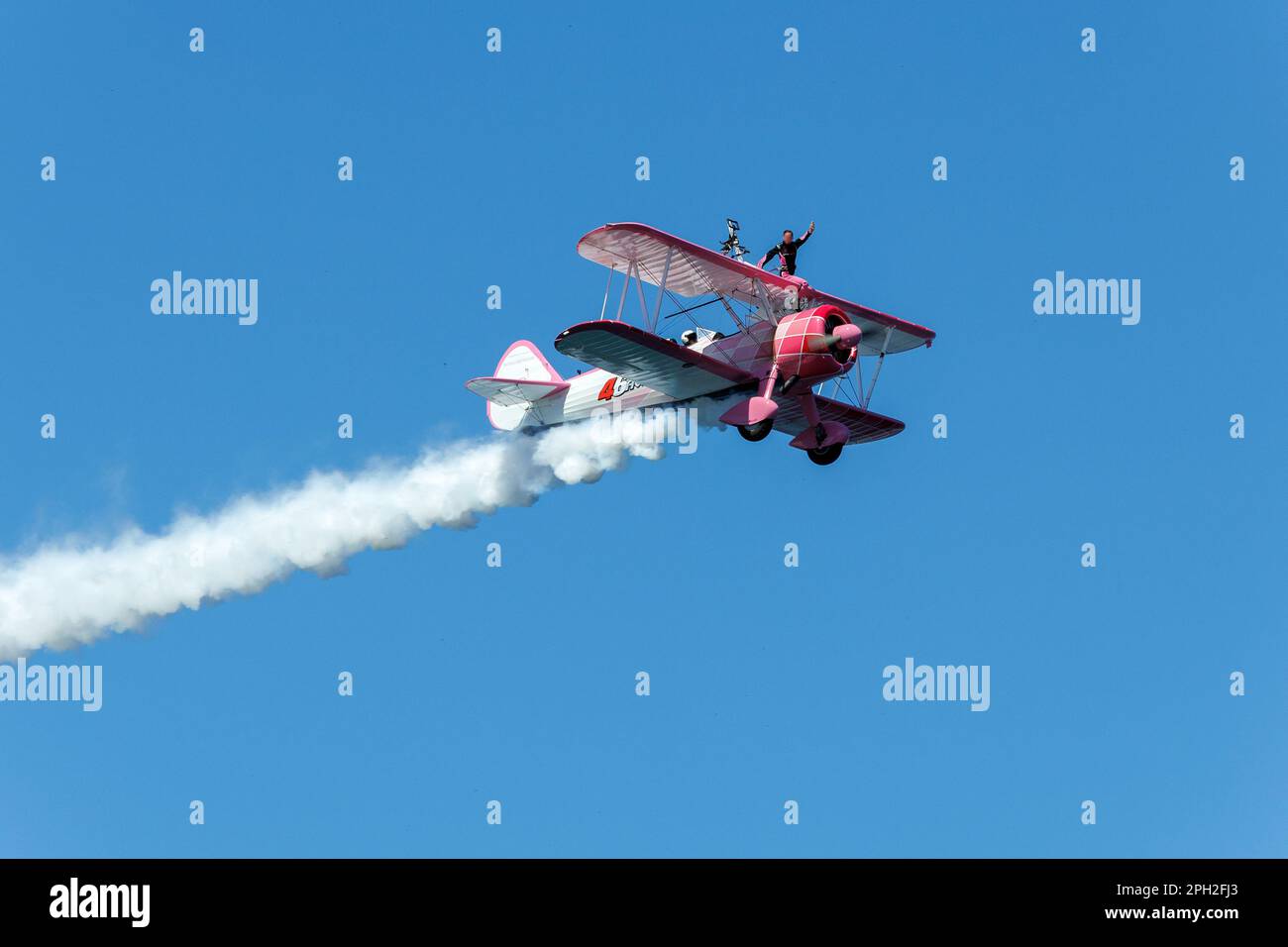Equilibrio in volo hi-res stock photography and images - Alamy