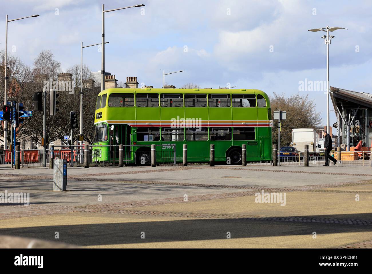 Green double decker bus, Cardiff Bay. Taken March 2023.cym Stock Photo ...