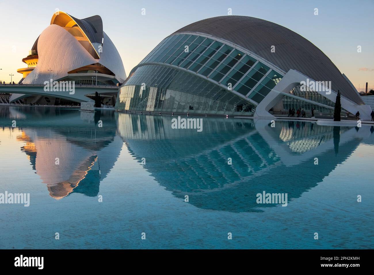 Palau de les Arts Reina Sofía is an opera house, performing arts centre ...