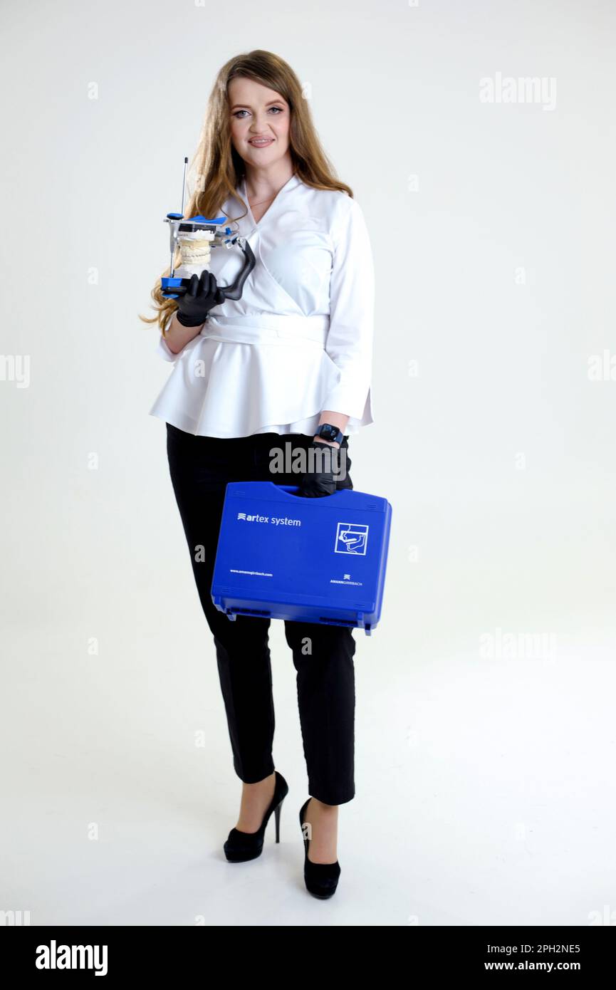 Model of the jaw of a person. Realistic model of teeth. Model of the ...