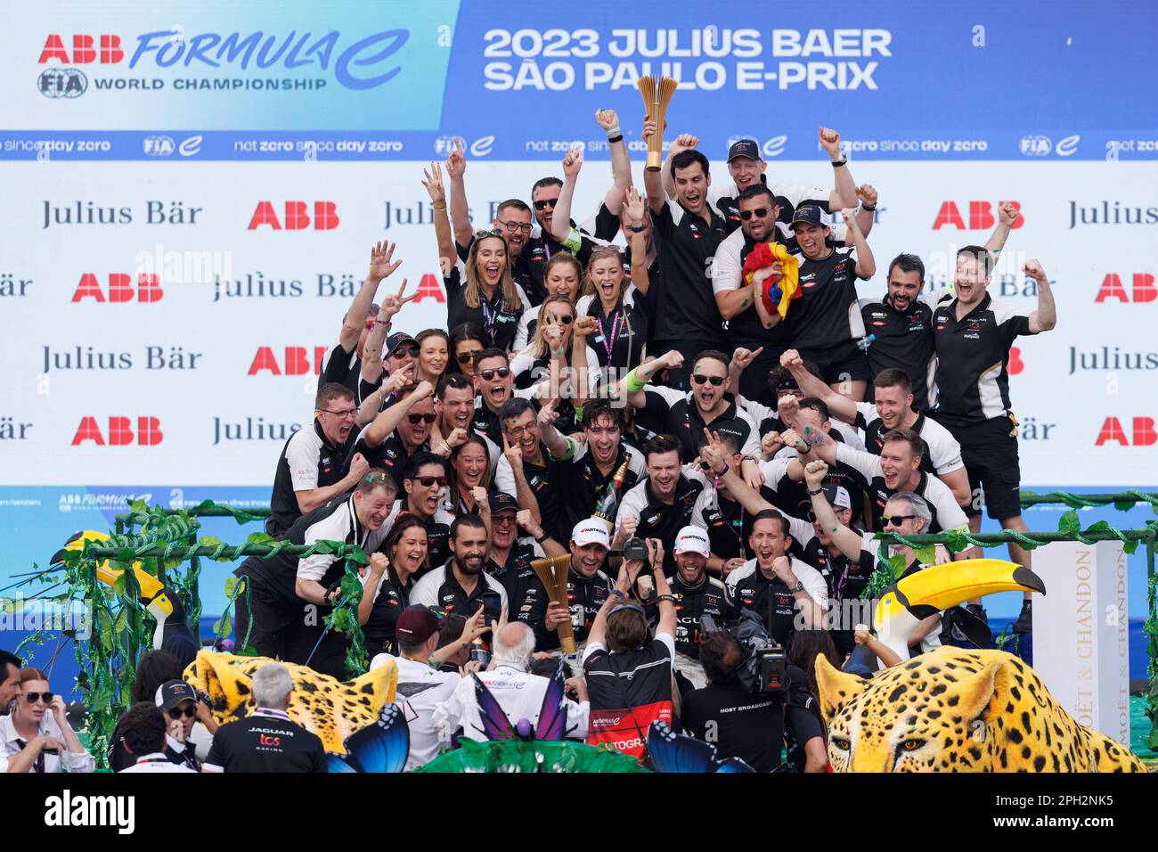 Jaguar TCS Racing, Spark-Jaguar, Jaguar I - Time 6, team celebration ...