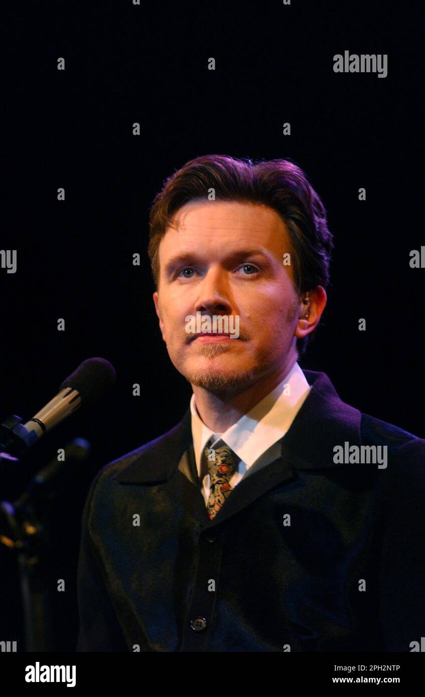 Teatro smeraldo 2001 hi-res stock photography and images - Alamy