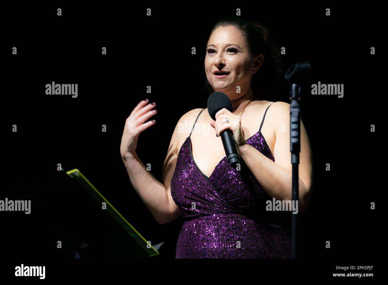 Nikki Levy performing at Don't Tell My Mother Stock Photo - Alamy