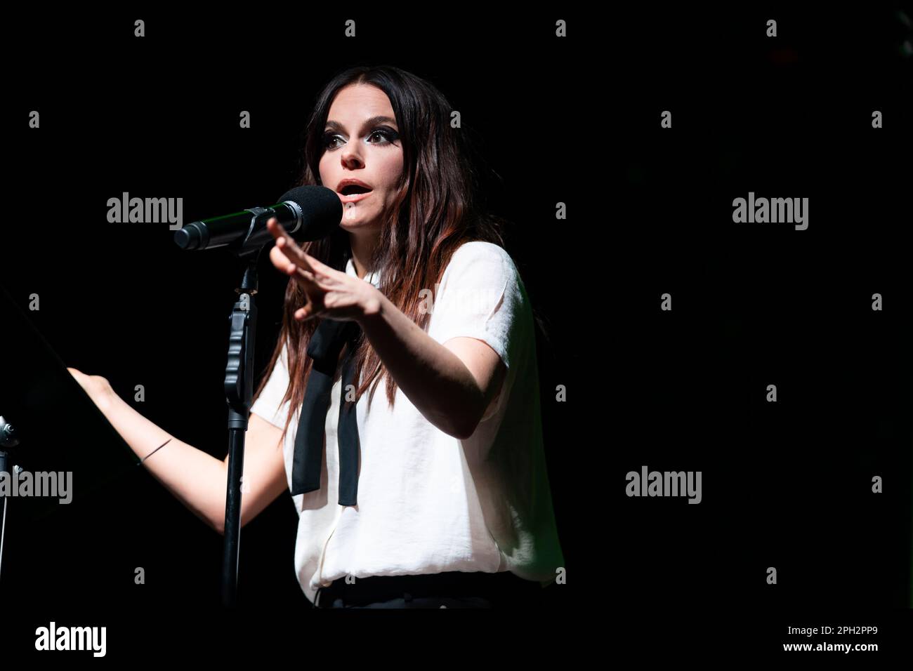 Dont tell my mother hi-res stock photography and images - Alamy